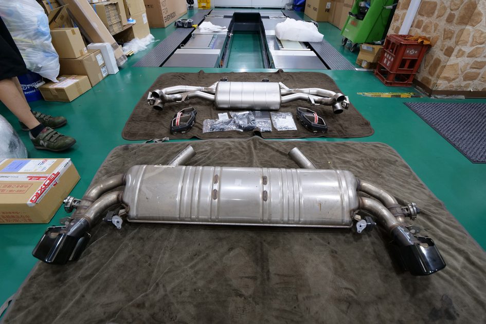 究極のMハイブリッドBMW G09 XMにAkrapovicをインストール！ | Studie[スタディ]