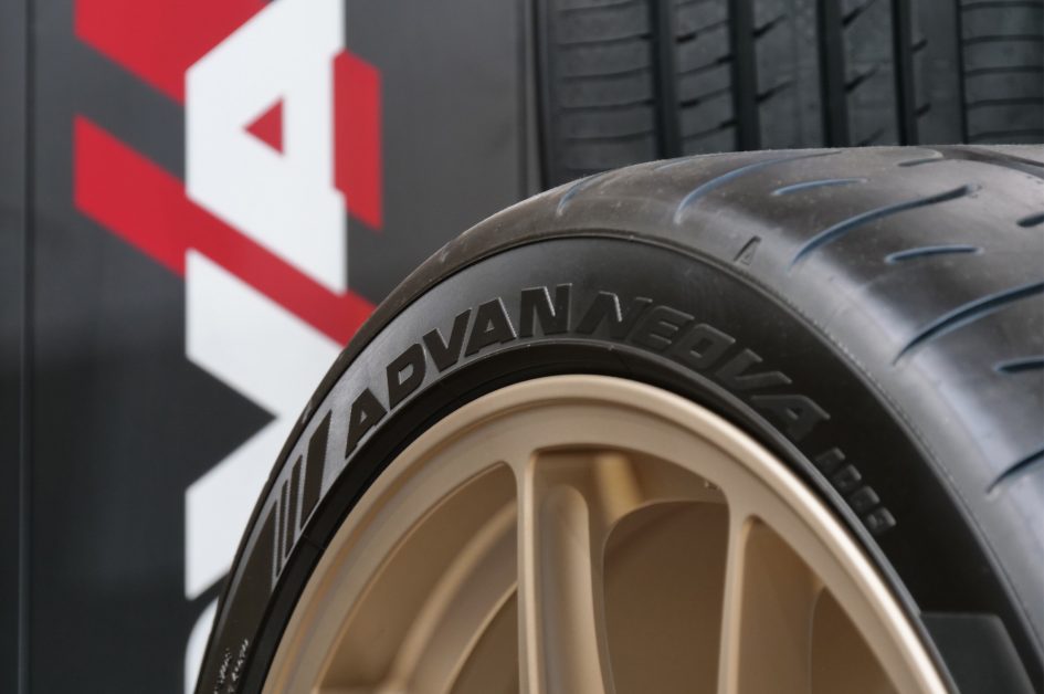 【フォトコン2025 優勝賞品 】BMWにドンズバなADVAN タイヤを1台分取り付け込みで贈呈ッ！ | Studie[スタディ]