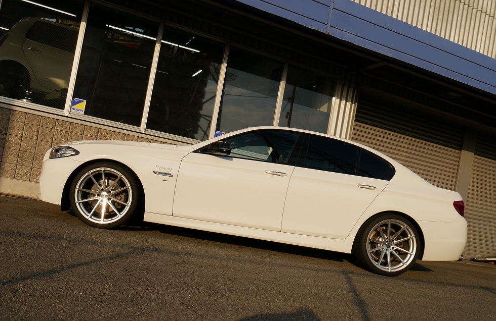 【名古屋店 YDさん】機能系パーツ装着で走りは充実！チューニング・カスタム進行中なF10です♪ | Studie[スタディ]