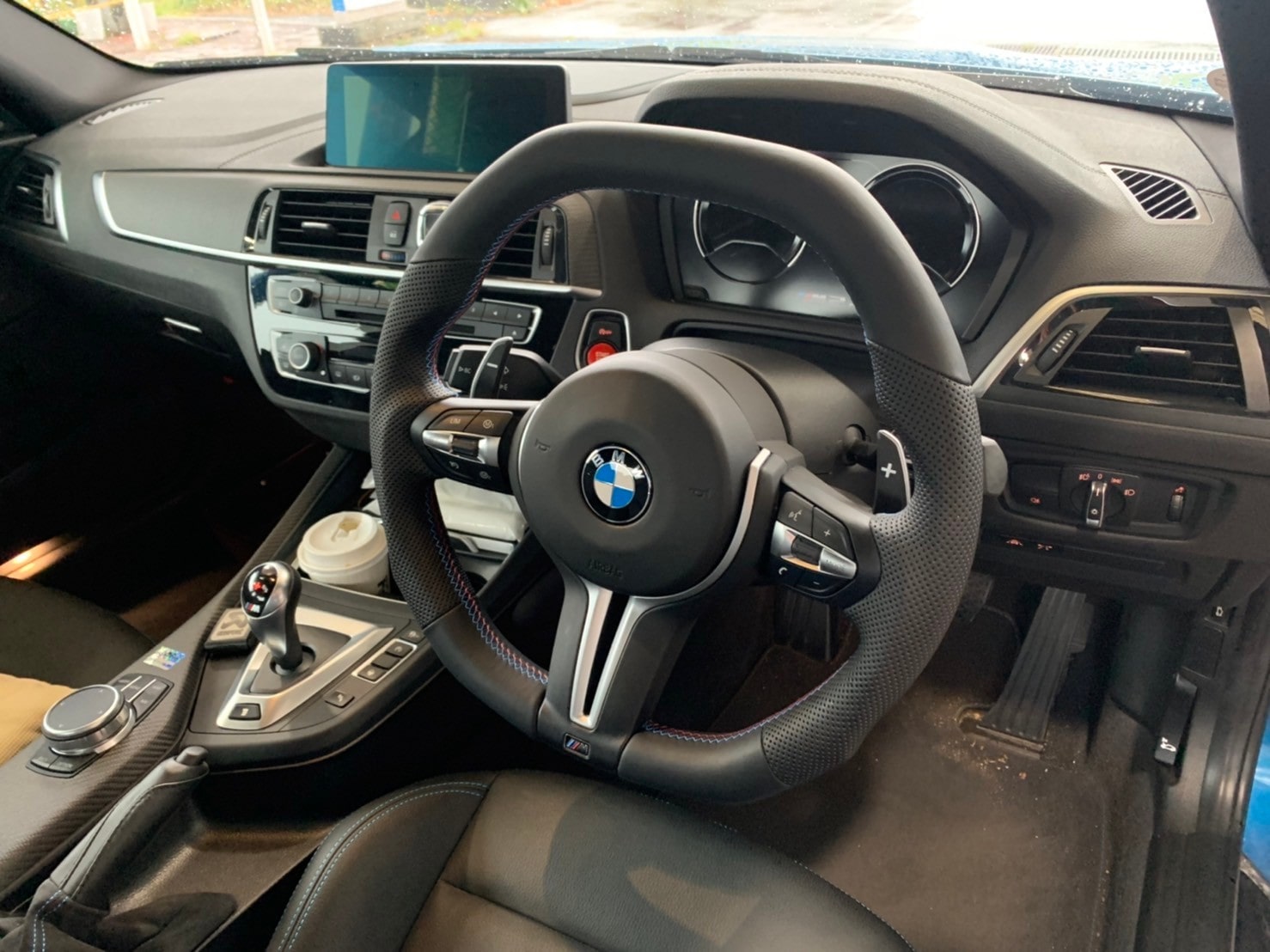 BMW F87 M2へ 6角形な VERSPIELT ハニカムシェイプステアリング投入♪ | Studie[スタディ]