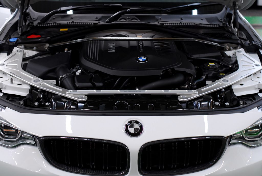 BMWのエンジンルームに装着するCPM！その名もSturt Brace！ | Studie[スタディ]