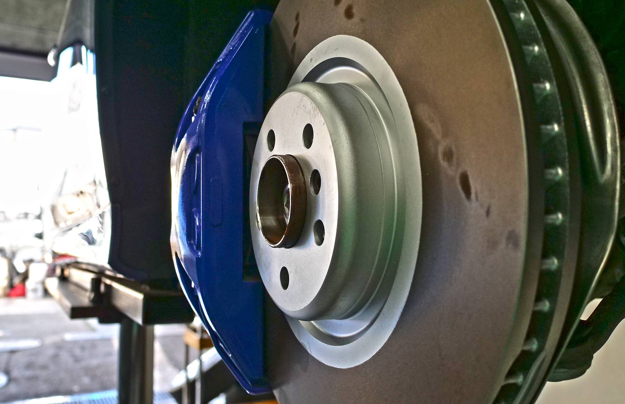 BMWに心強いDIXCELブレーキアイテム。今回はALPINA B3にFPローターをセットしたッ！ | Studie[スタディ]