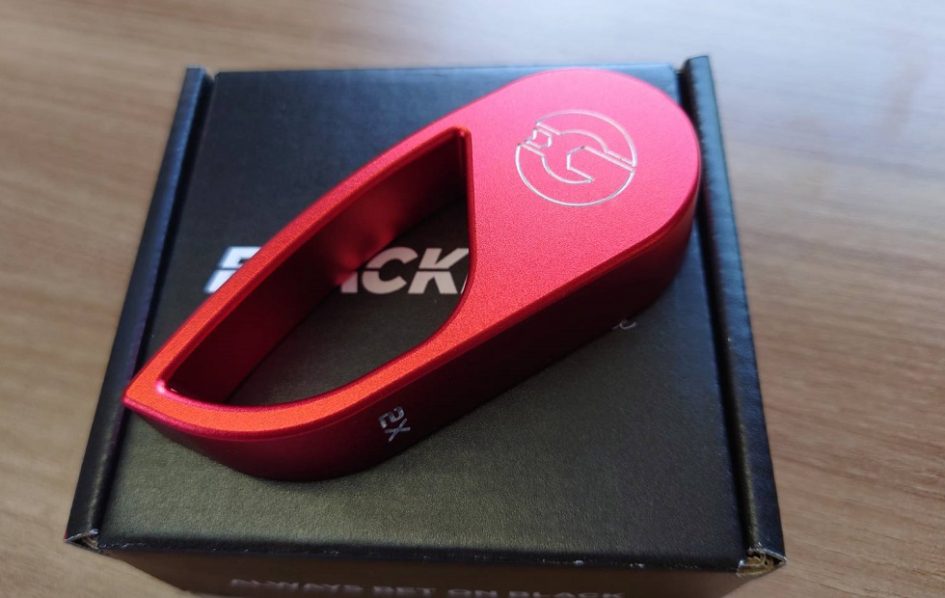 BMWオーナー様に大好評な、BLACKLINE Performance ビレットフードレバーハンドル♪ | Studie[スタディ]