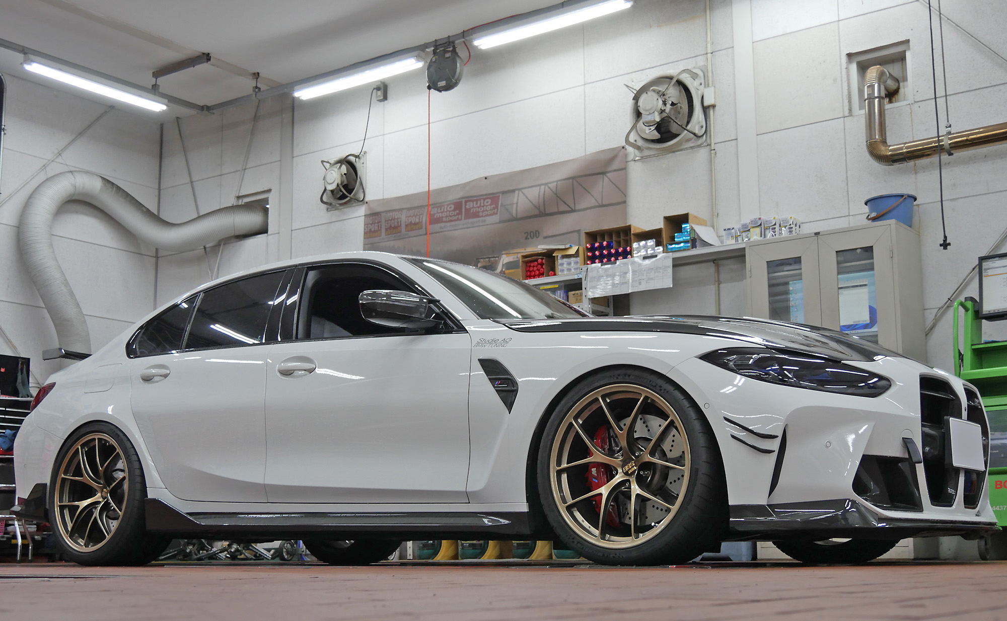 大人の新名品「Alpha-N」カーボンをBMW M3 Competitionにセットアップ！ | Studie[スタディ]