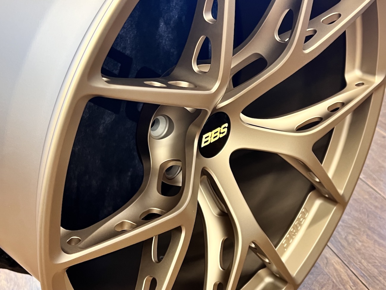 BBS Forged Wheel NEWS FI-R EVO本日発売ですッ！シトリンゴールドカラーはこれだッ！ | Studie[スタディ]