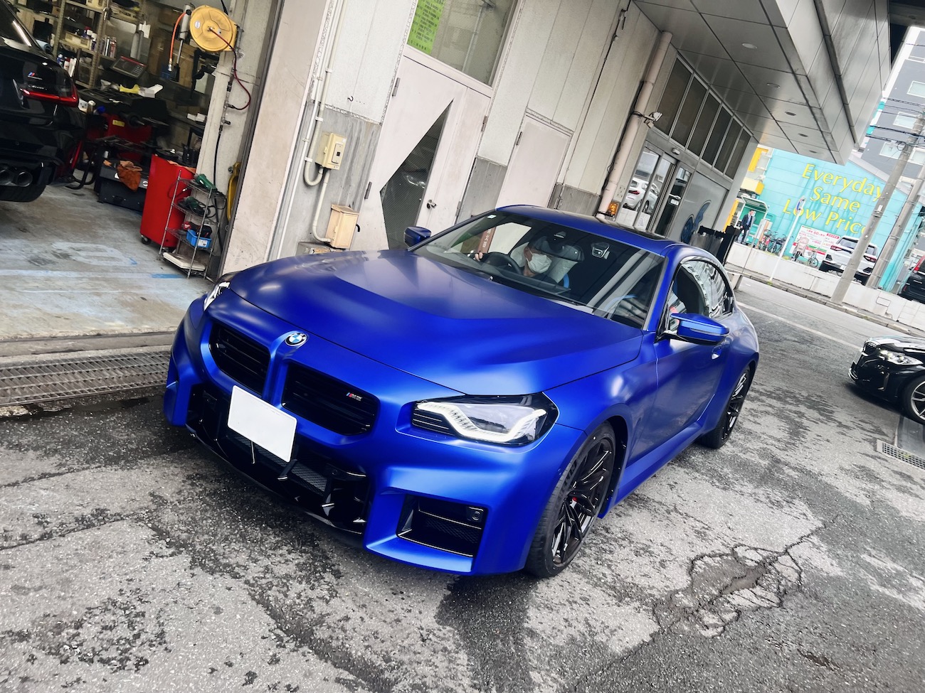 BMW G87M2 Frozen Portimao Blue metallic！！！スタディチューニングスタートです ...