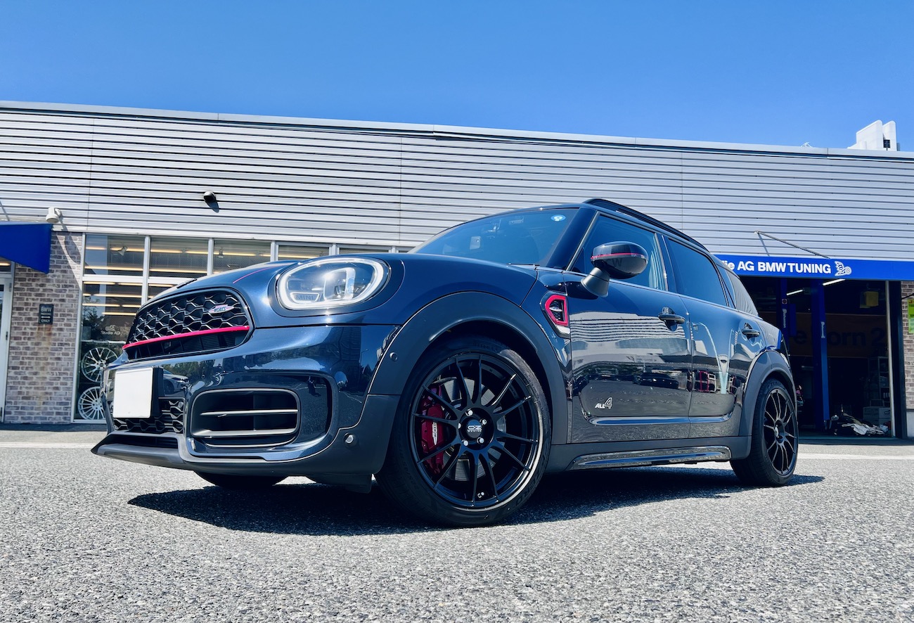 OZ ULTRALEGGERA-HLT BMW MINI F60/JCWにと〜ってもお似合いお似合い♪ | Studie[スタディ]