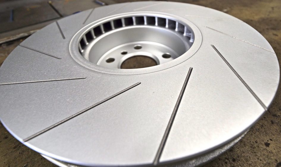 ちょうど、この機会に！ こりゃインパクト有りなDIXCEL12本スリットローター | Studie[スタディ]