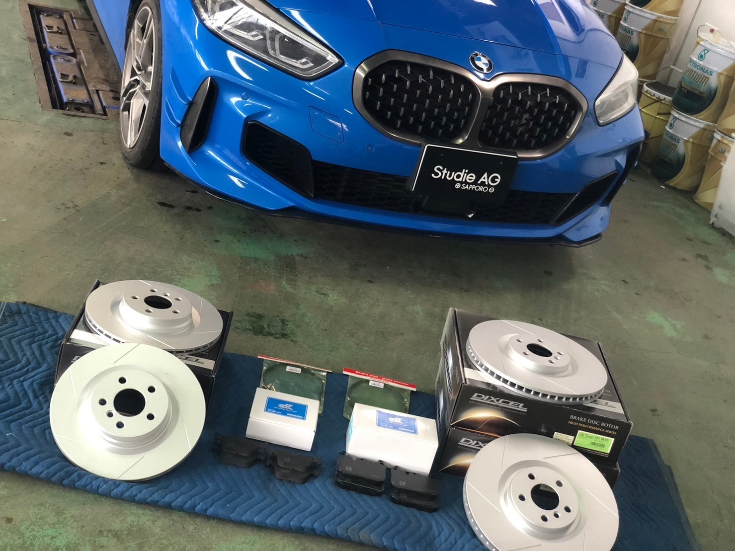 BMW G系 M SPORTS BRAKE用 低ダストパッド Studie SR4 発売開始です！ | Studie[スタディ]