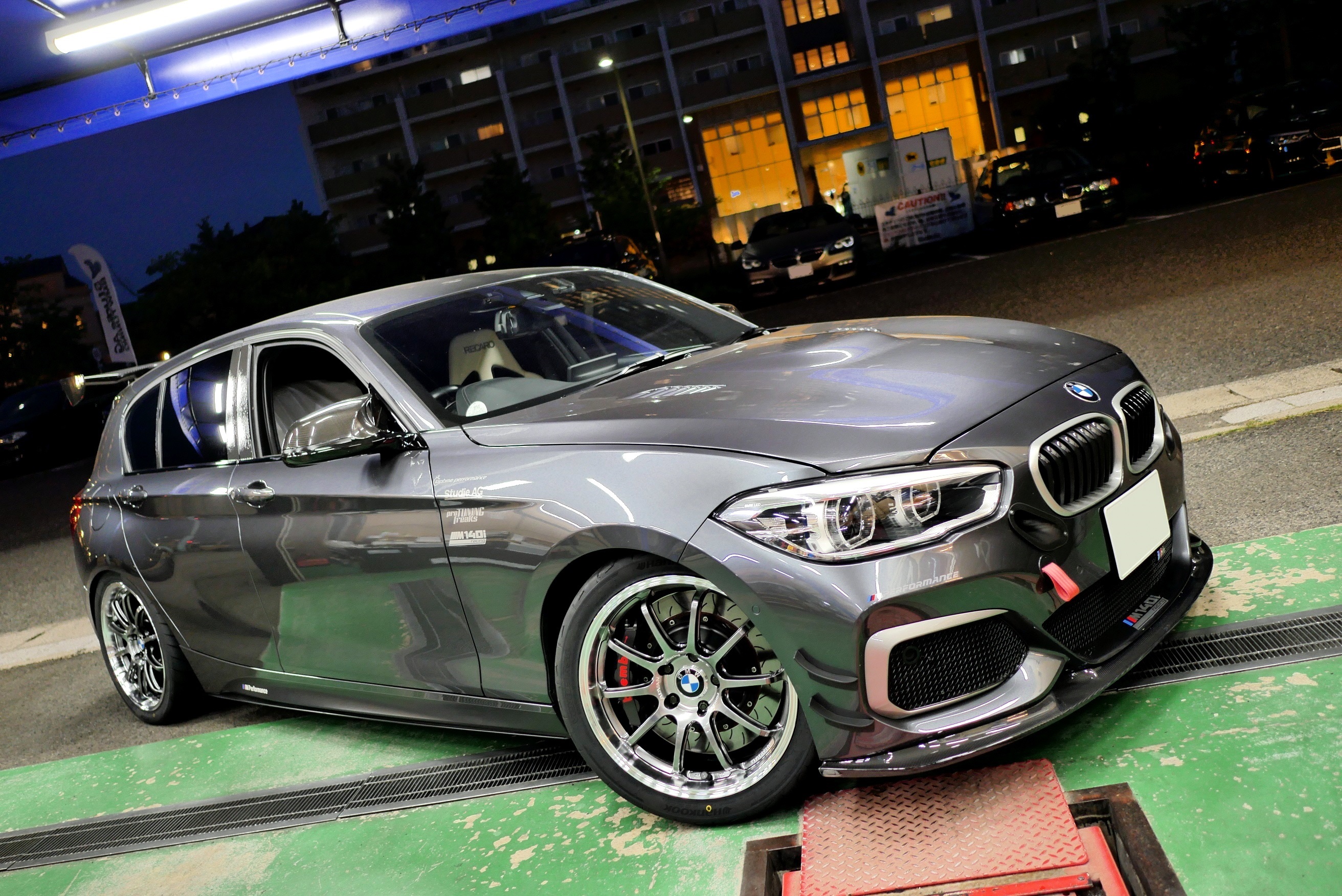 ADVAN Racing RS-DF Progressive + BMW F20 M140i！！ | Studie[スタディ]