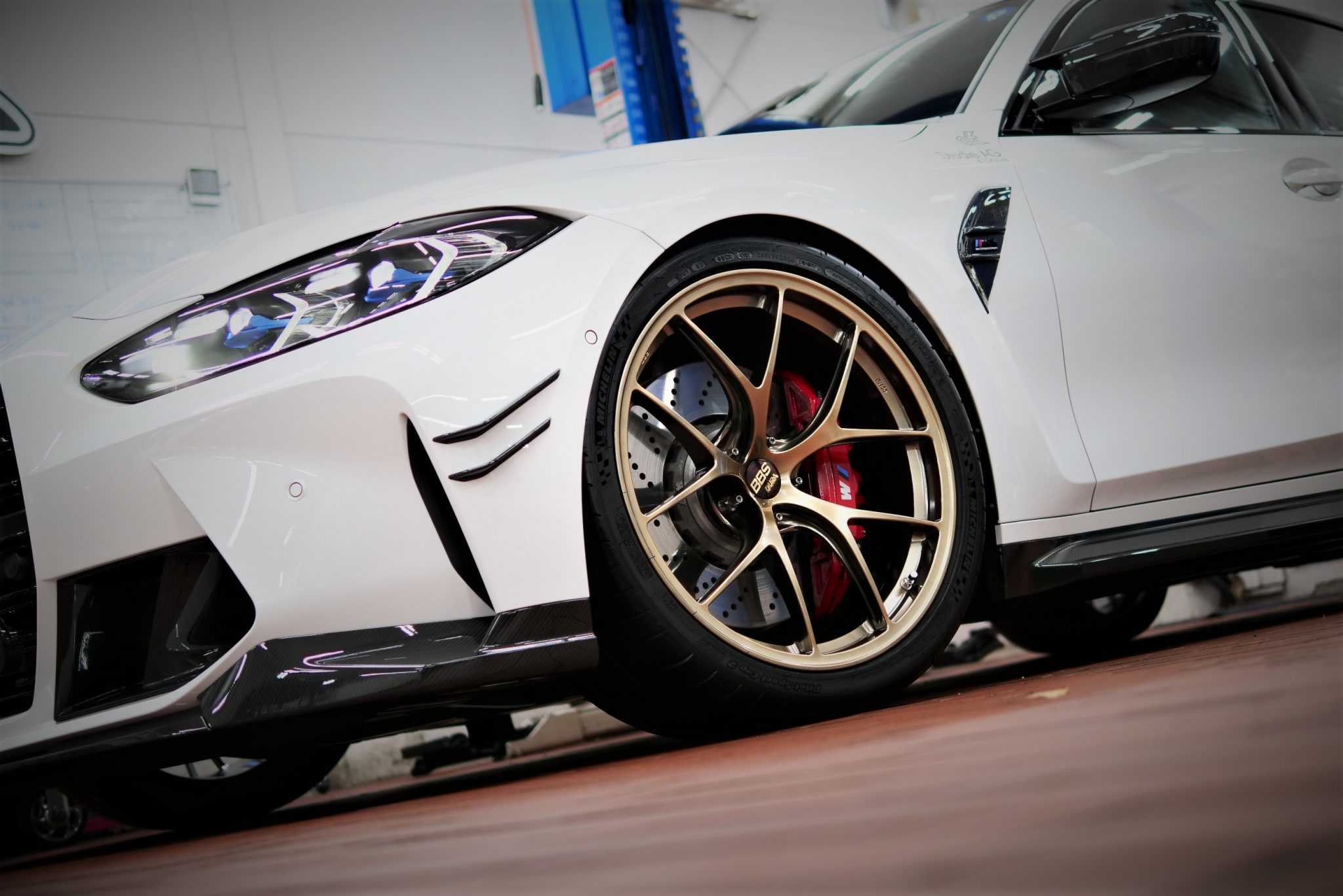 BMW G80M3にとっても艶やかなダイヤモンドゴールドのBBS RI-DをSETっ！ | Studie[スタディ]