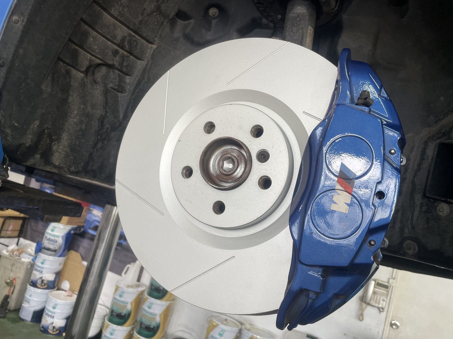 BMW G系 M SPORTS BRAKE用 低ダストパッド Studie SR4 発売開始です！ | Studie[スタディ]