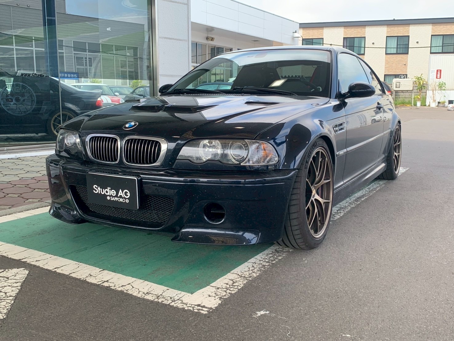 アルカンターラなBMW E46 M3へ MOMO M-40 BLACK EDITION♪ | Studie[スタディ]