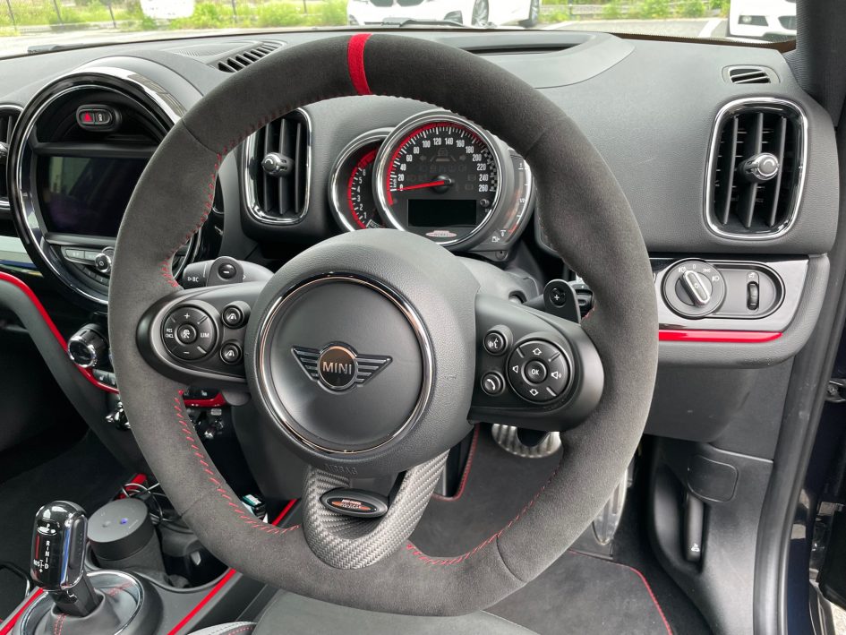 MINIにはやっぱりJCW(^_^) | Studie[スタディ]