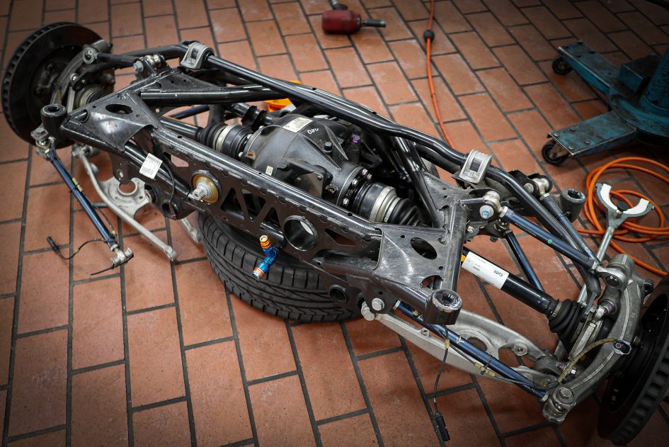 走りも激変ッ！ M PerformanceパーツのLSDをBMW M140iにセットアップ | Studie[スタディ]