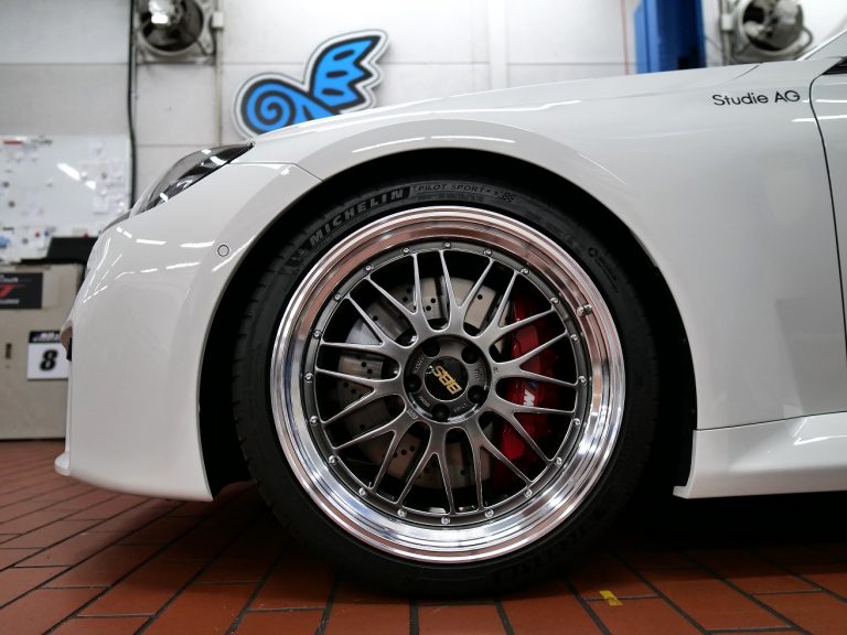 BMW M2/G87にBBS LMをインストール！ | Studie[スタディ]