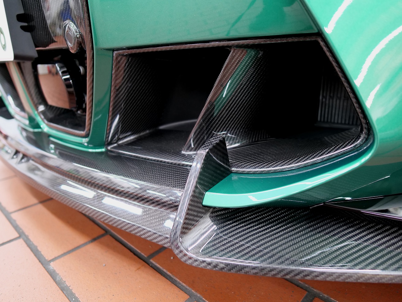 新作！adroのBMW G8X用カーボンリップがCOOL！ | Studie[スタディ]