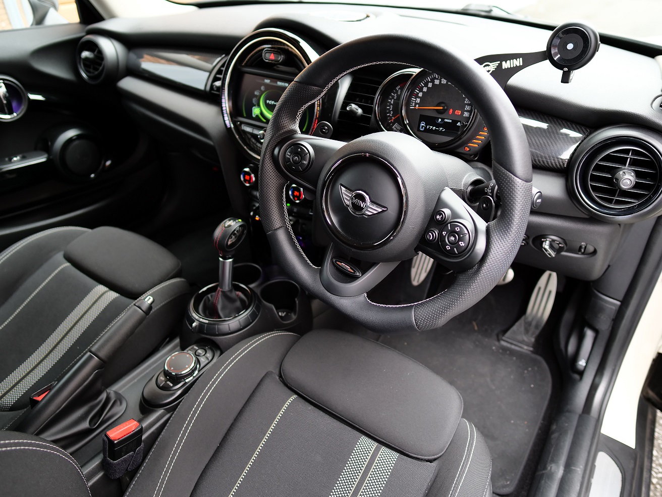 【東京店 Kさん】PEPPER WHITE×BLACKの激渋F56/MINI | Studie[スタディ]