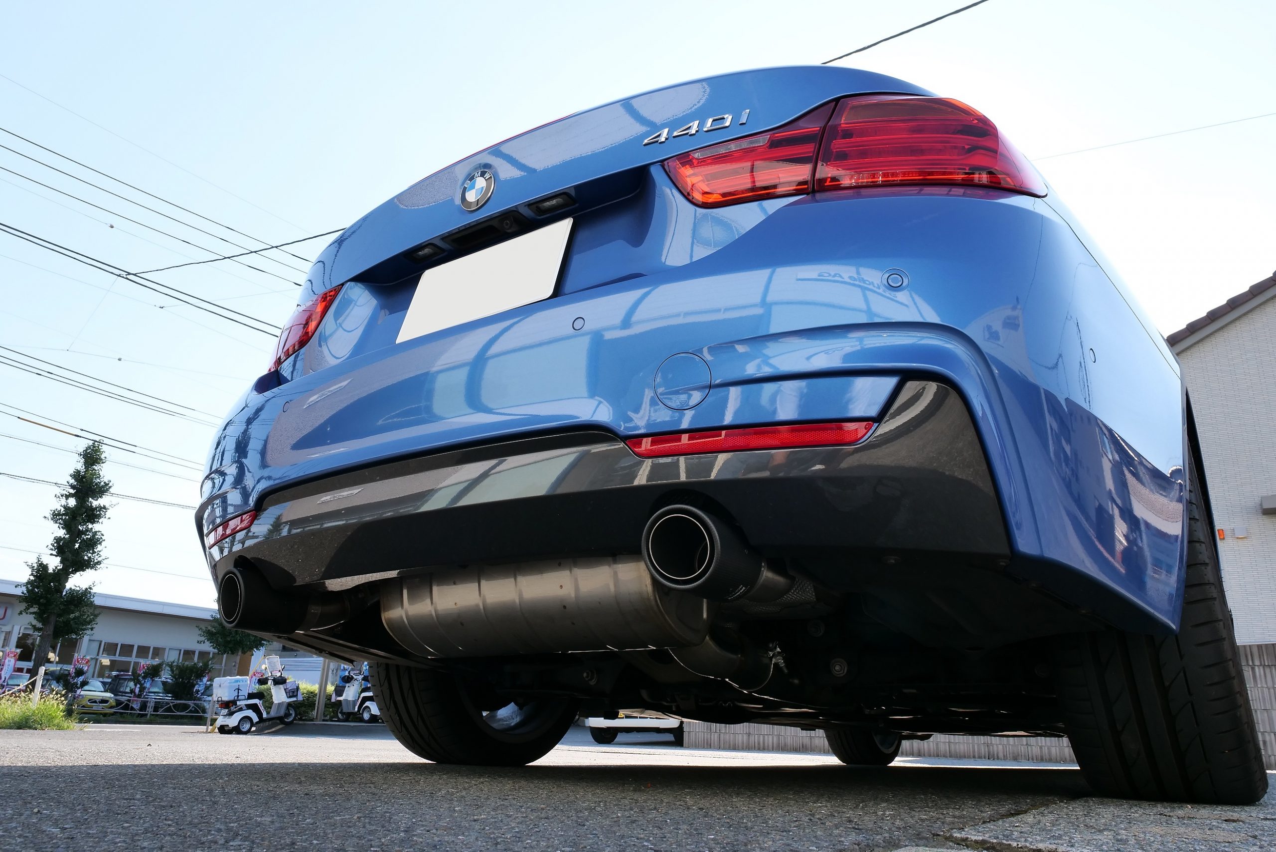 BMW F33/440カブリオレにAKRAPOVICマフラー装着！ | Studie[スタディ]