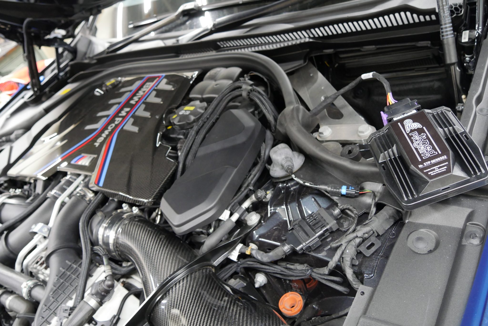 なんと700馬力オーバー？！STP3でBMWターボエンジンをパワーアップ！ | Studie[スタディ]