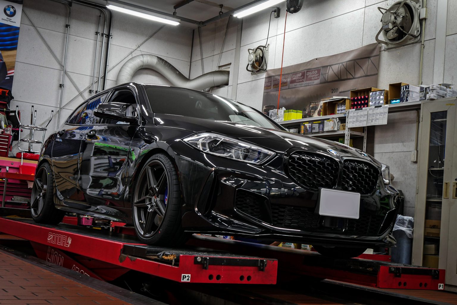 BMWに似合うACSのAC1ホイール。ガンメタがいい味出している好例ッ♪ フォトコンもよろしくお願いします！ | Studie[スタディ]