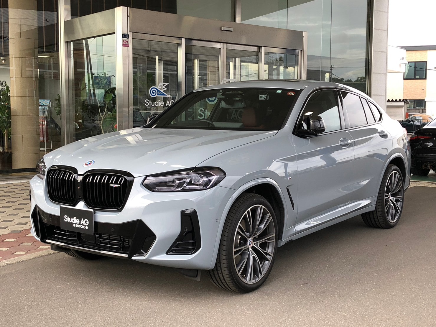 BMWには常識でもイイ？！Studie×DIXCELの第4弾！低ダストブレーキパッド「SR4」 | Studie[スタディ]