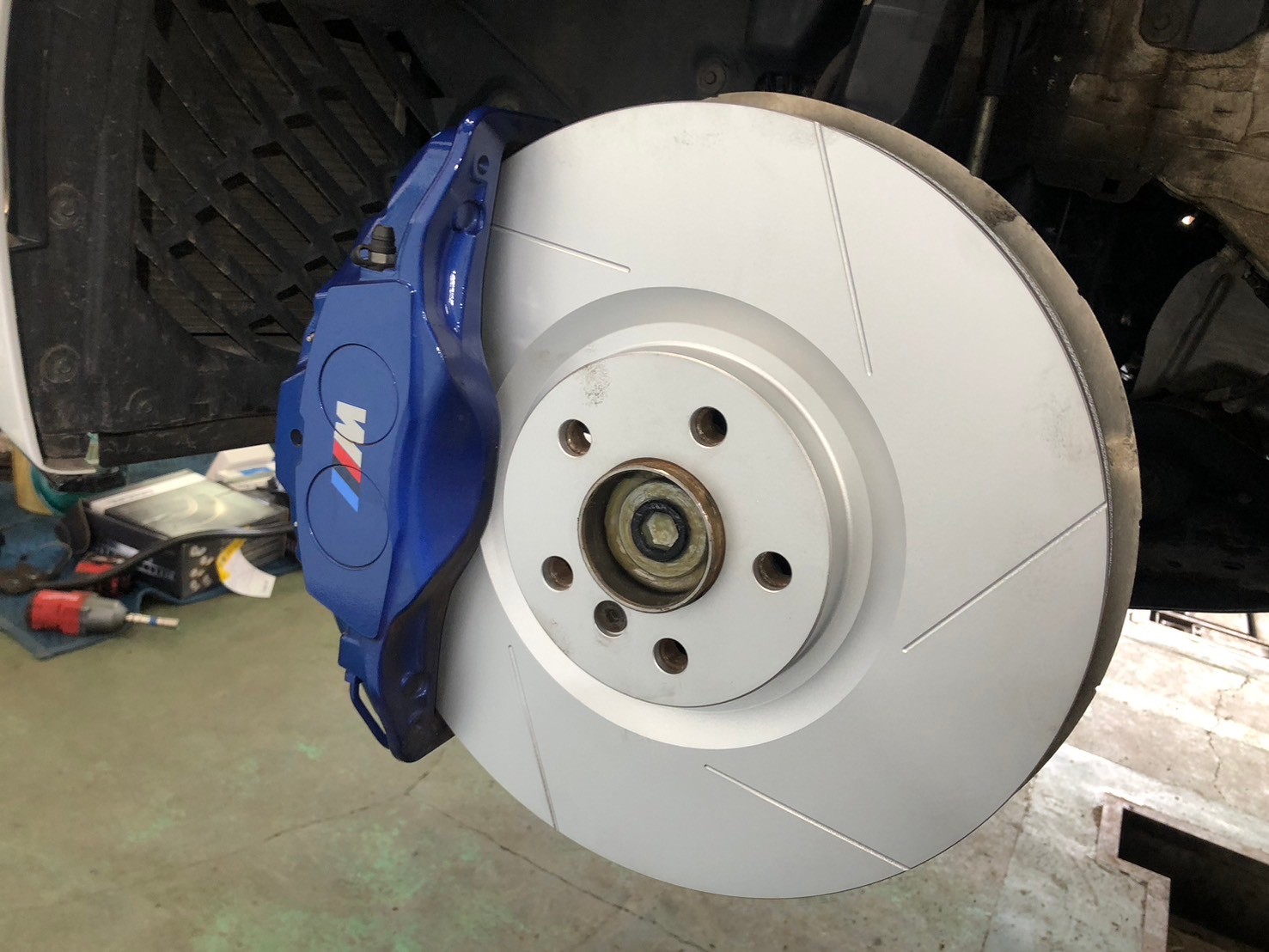 人気のSDローターキャンペーンはあと6日！BMWにスリッドローターを♪ | Studie[スタディ]