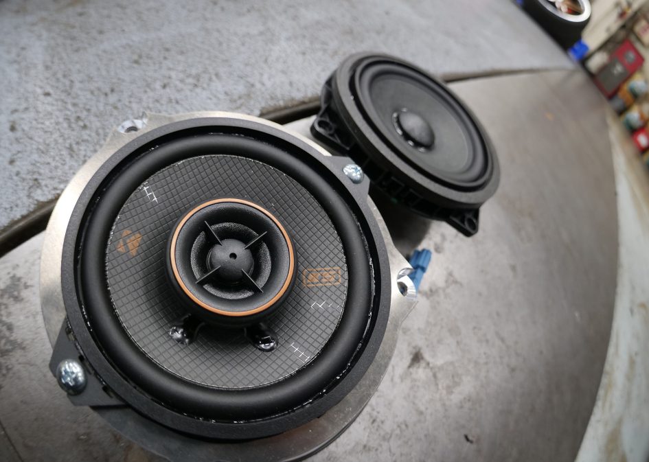 2023/12/24 素敵なSOUND を愛車で楽しむならSSSで！良いChristmasを♪ | Studie[スタディ]