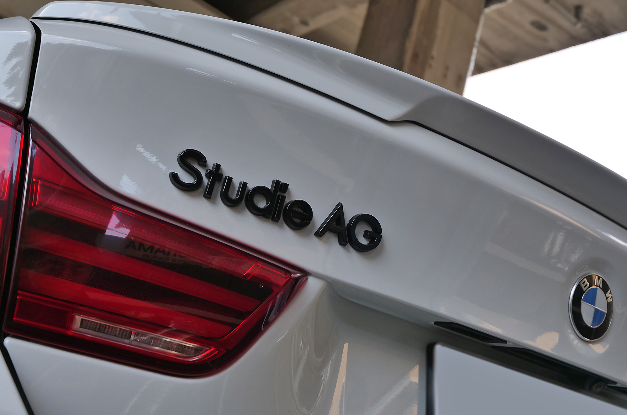 Studie AG の おNEWなエンブレムが絶賛発売中ッ♪ グロスブラック仕様♪ | Studie[スタディ]