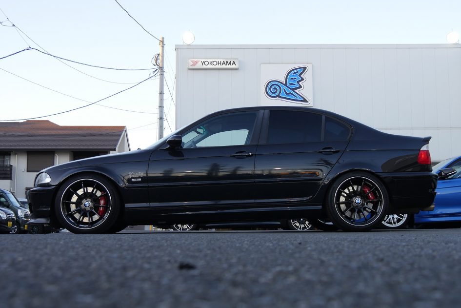 BMW E46 330xiのホイールを15年ぶりにチェンジでイメージチェンジ。まだまだ楽しみますッ♪ | Studie[スタディ]