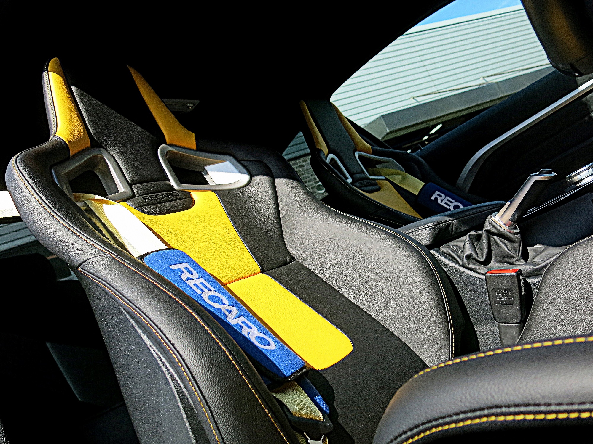 RECARO Sportster Limited 「Yellow」 | Studie[スタディ]
