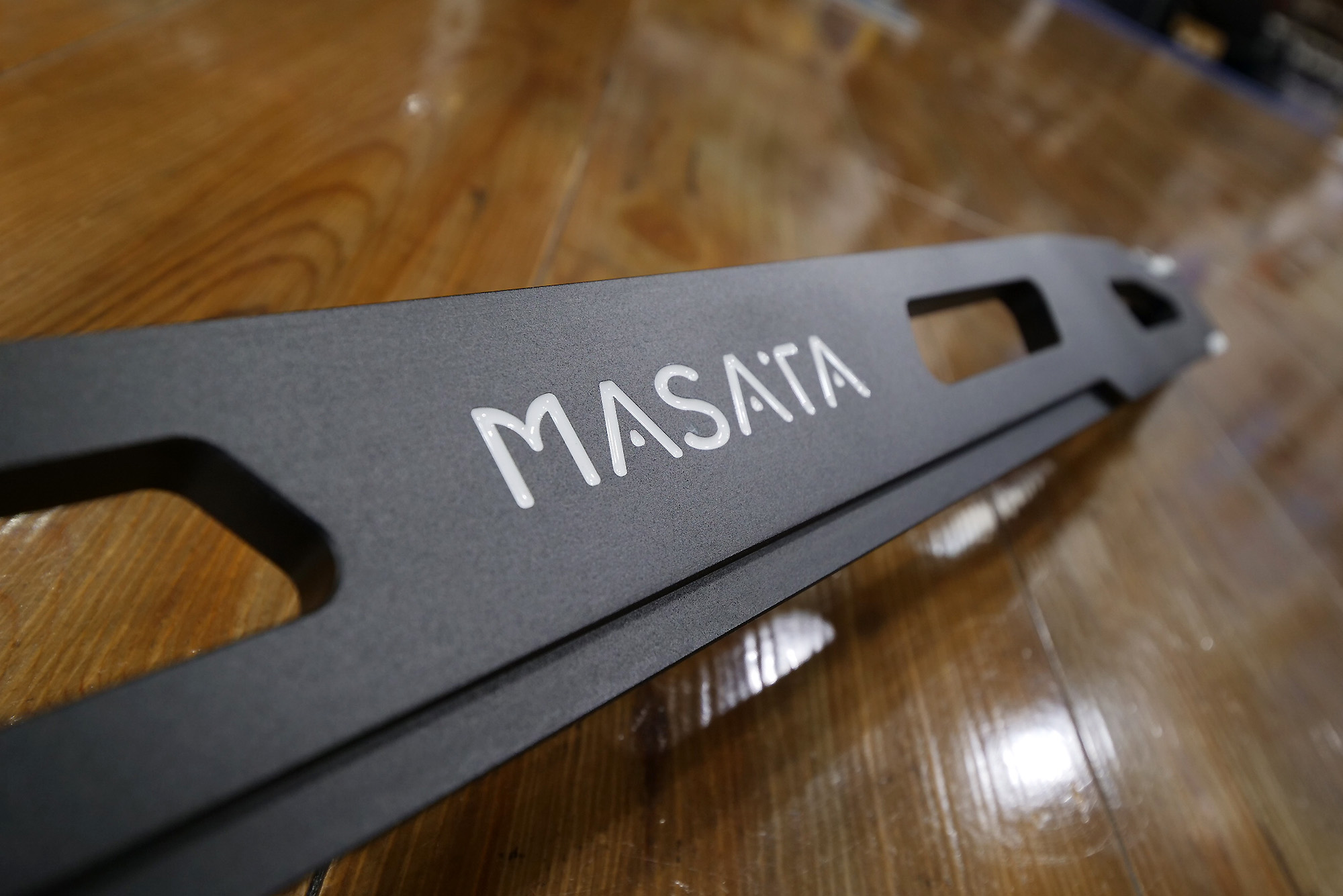 英国ブランド MASATA （マサタ）よりタワーバーが届きましたッ～♪ | Studie[スタディ]
