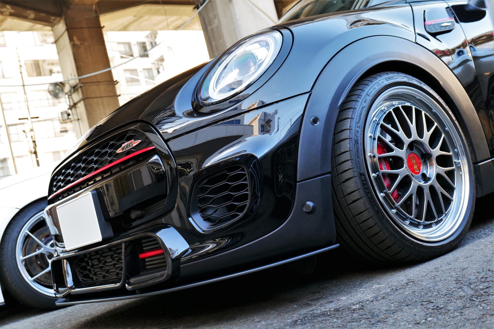 かわいい？かっこいい？BMW MINI F56 JCWにACシュニッツァーリップ！ | Studie[スタディ]