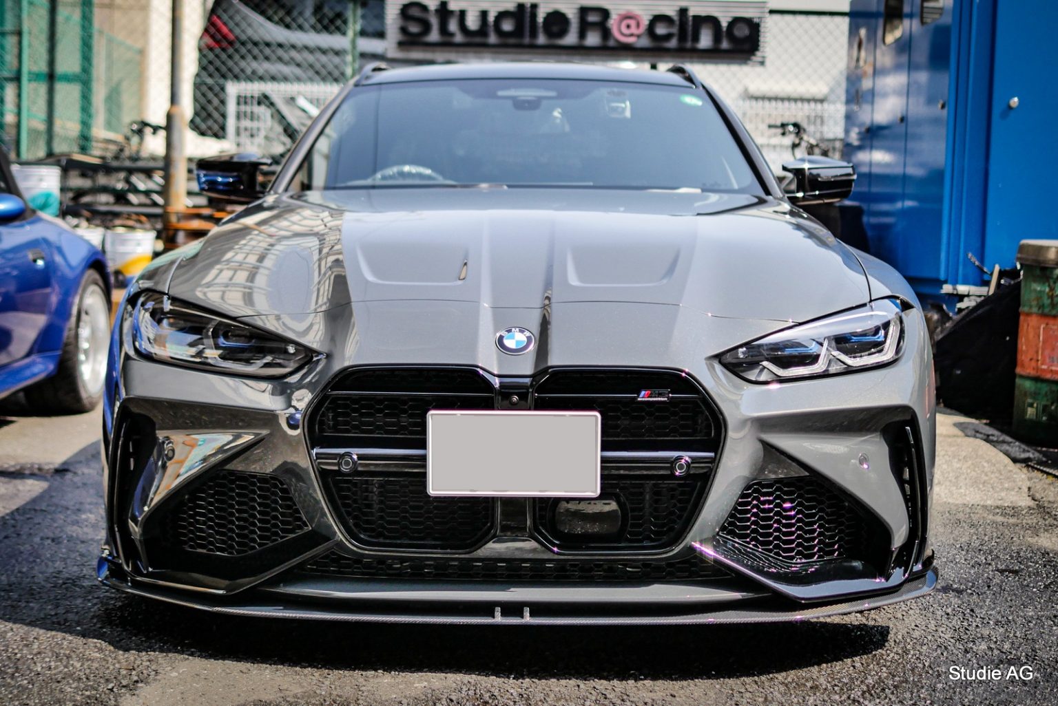 ADROバンパーKITで激烈Coolな顔立ちのBMW G81 M3ツーリング♪ | Studie[スタディ]