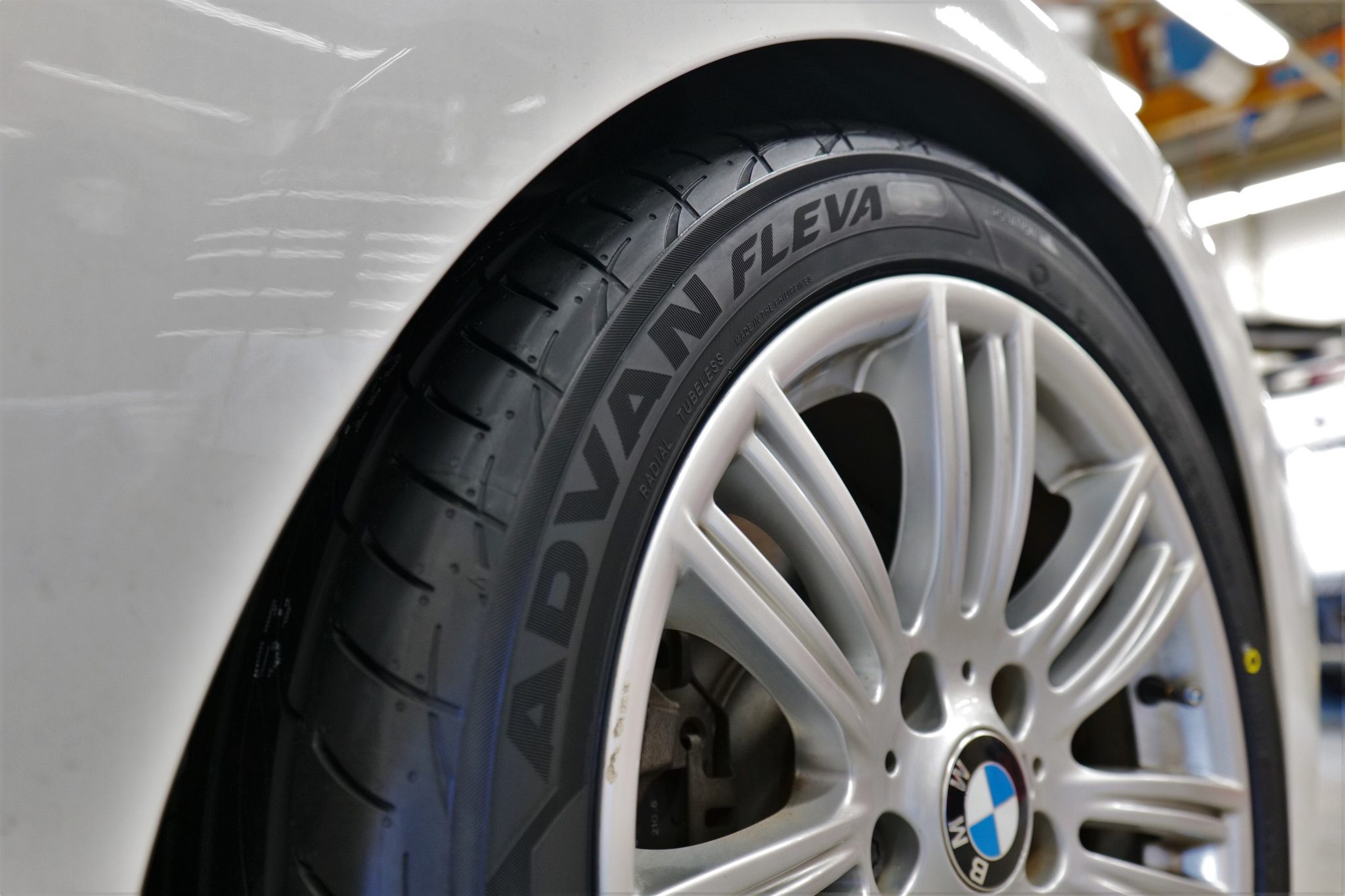 BMWでも履けるコスパのいいタイヤ！ADVAN FLEVA V701！ | Studie[スタディ]