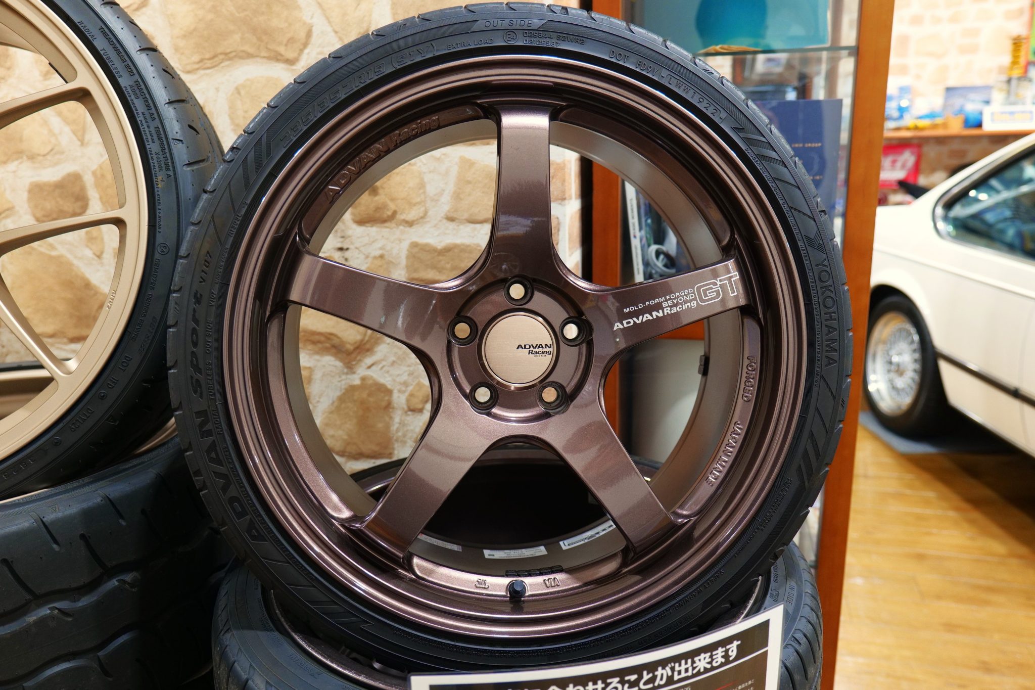 【横浜店限定企画】ご自身のBMWに、ADVAN GT Beyond RCBカラーを仮当てできます♪ | Studie[スタディ]