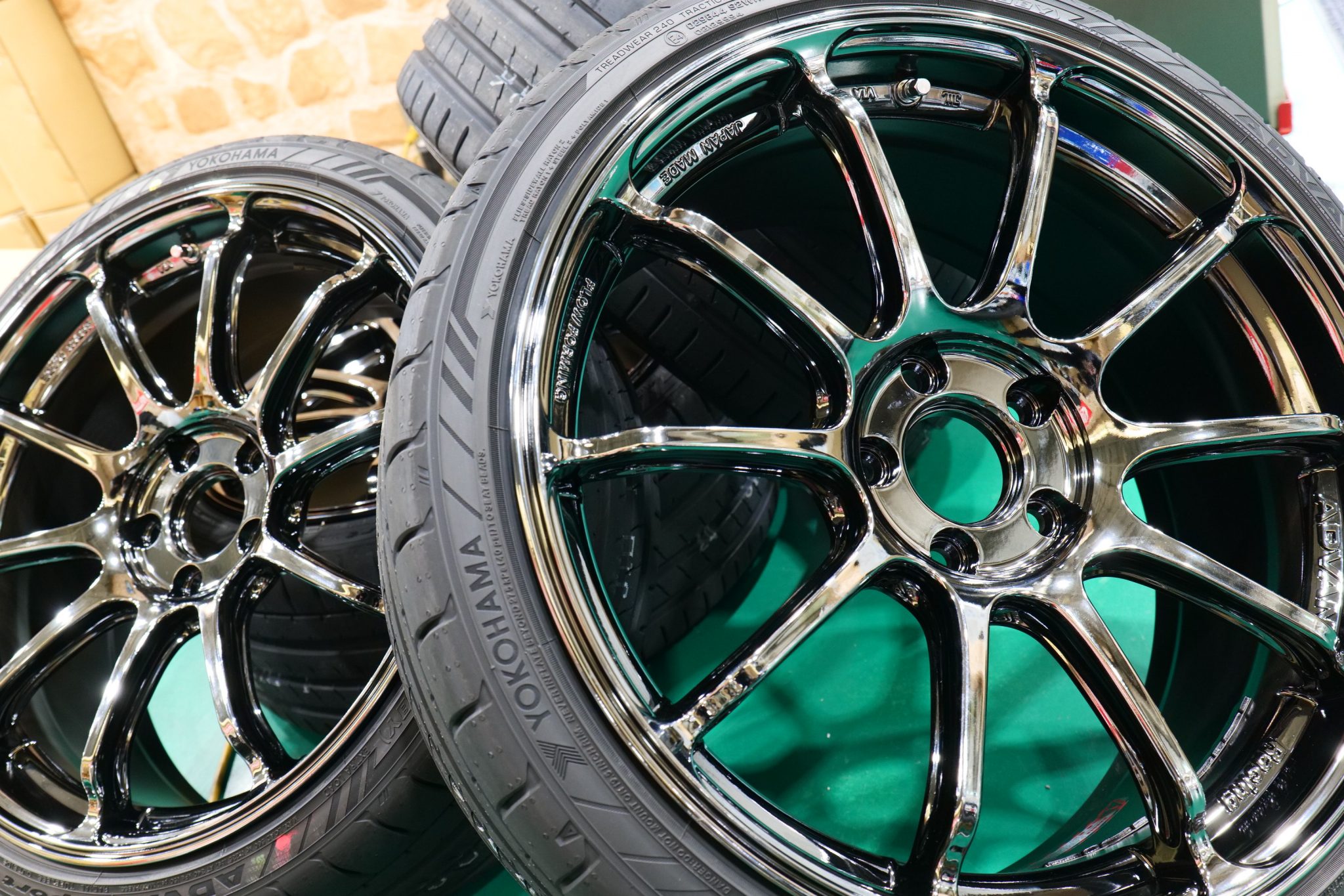 BMW F40 M135iにADVAN RS3ブラッククローム装着～！ | Studie[スタディ]