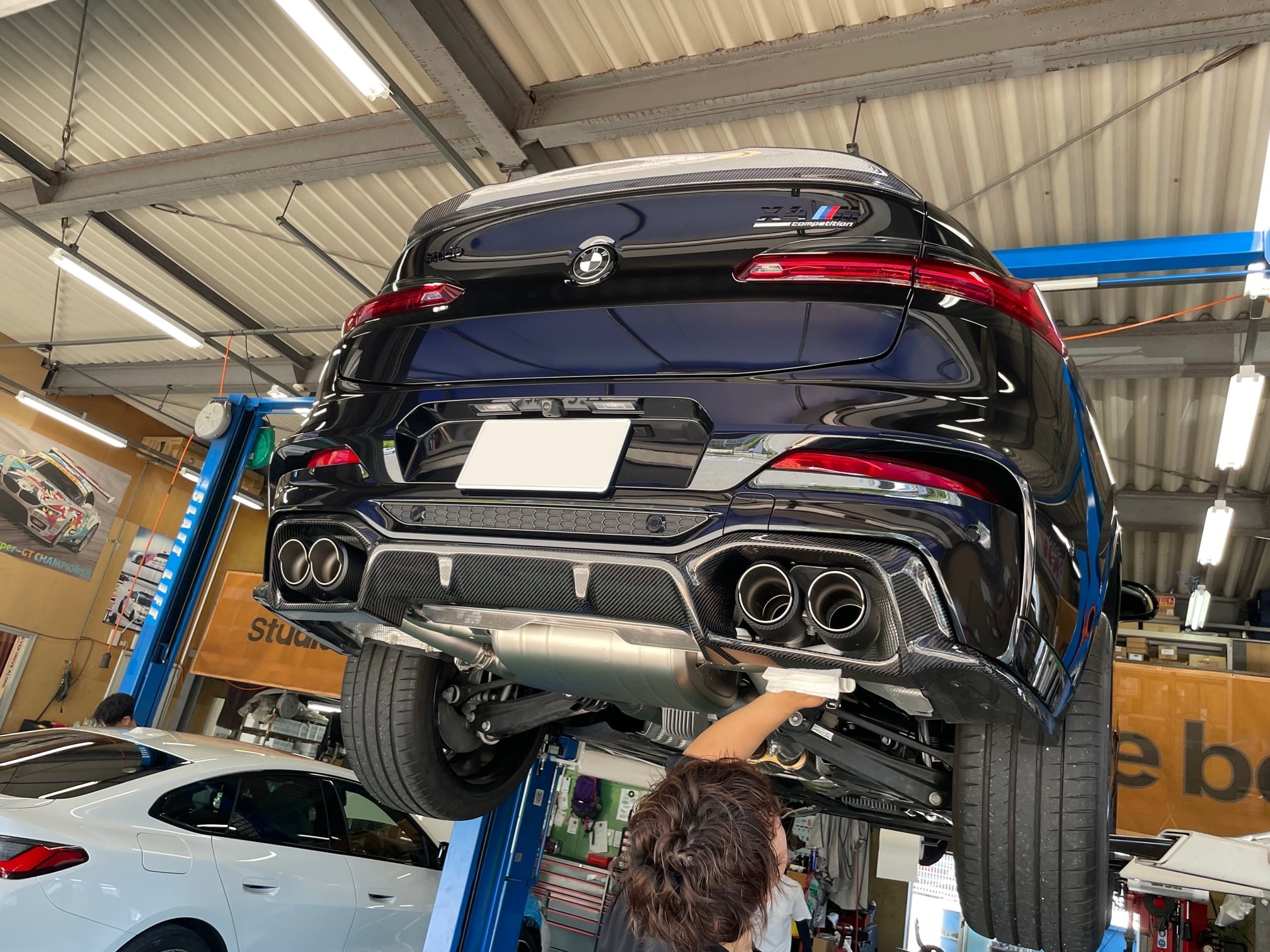 ♪AKRAPOVIC ExhaustをBMW F98 X4M Competitionへ装着です(^_^)♪ | Studie[スタディ]