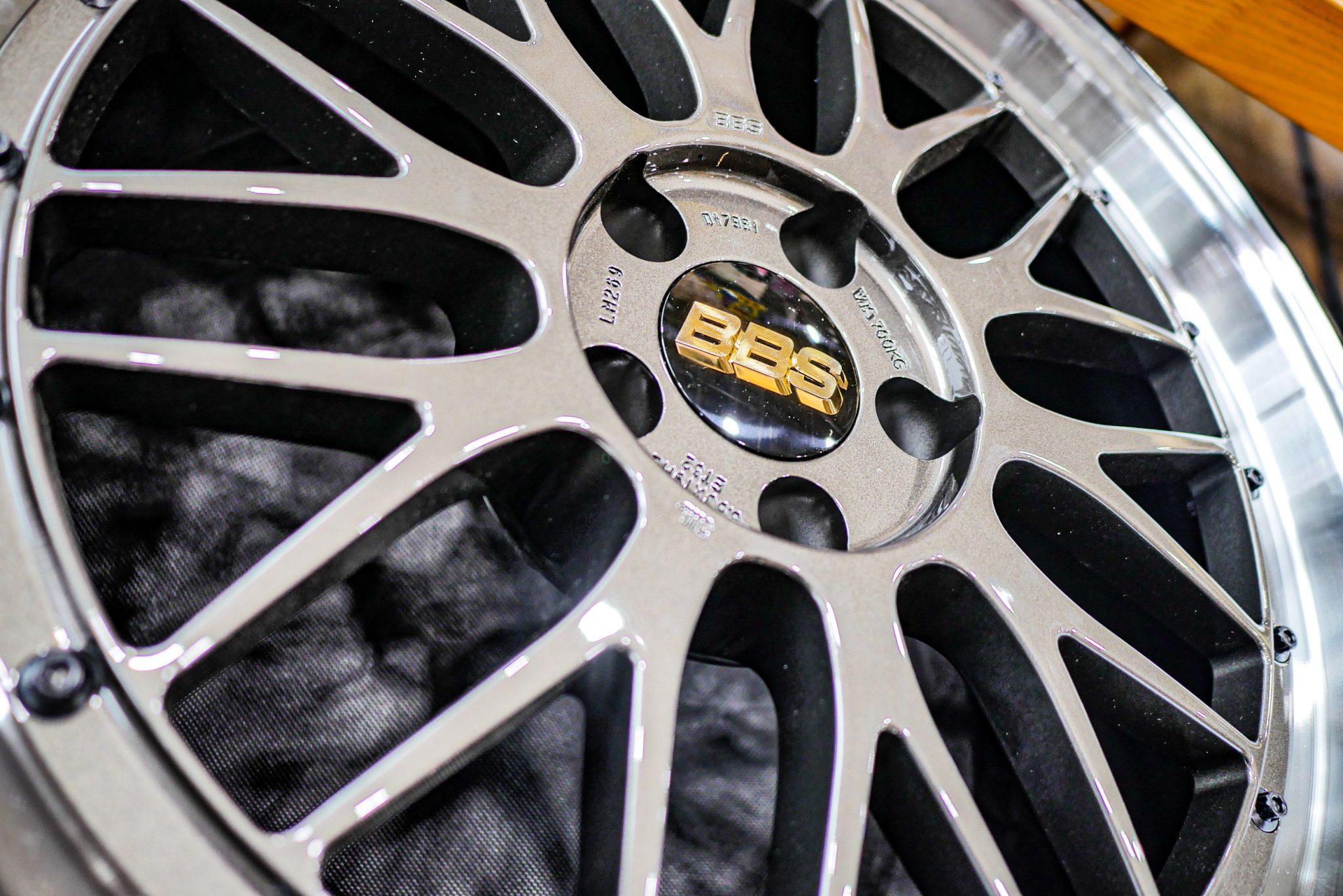 お問い合わせ続々！限定カラーのBBS LMが渋い！！ | Studie[スタディ]