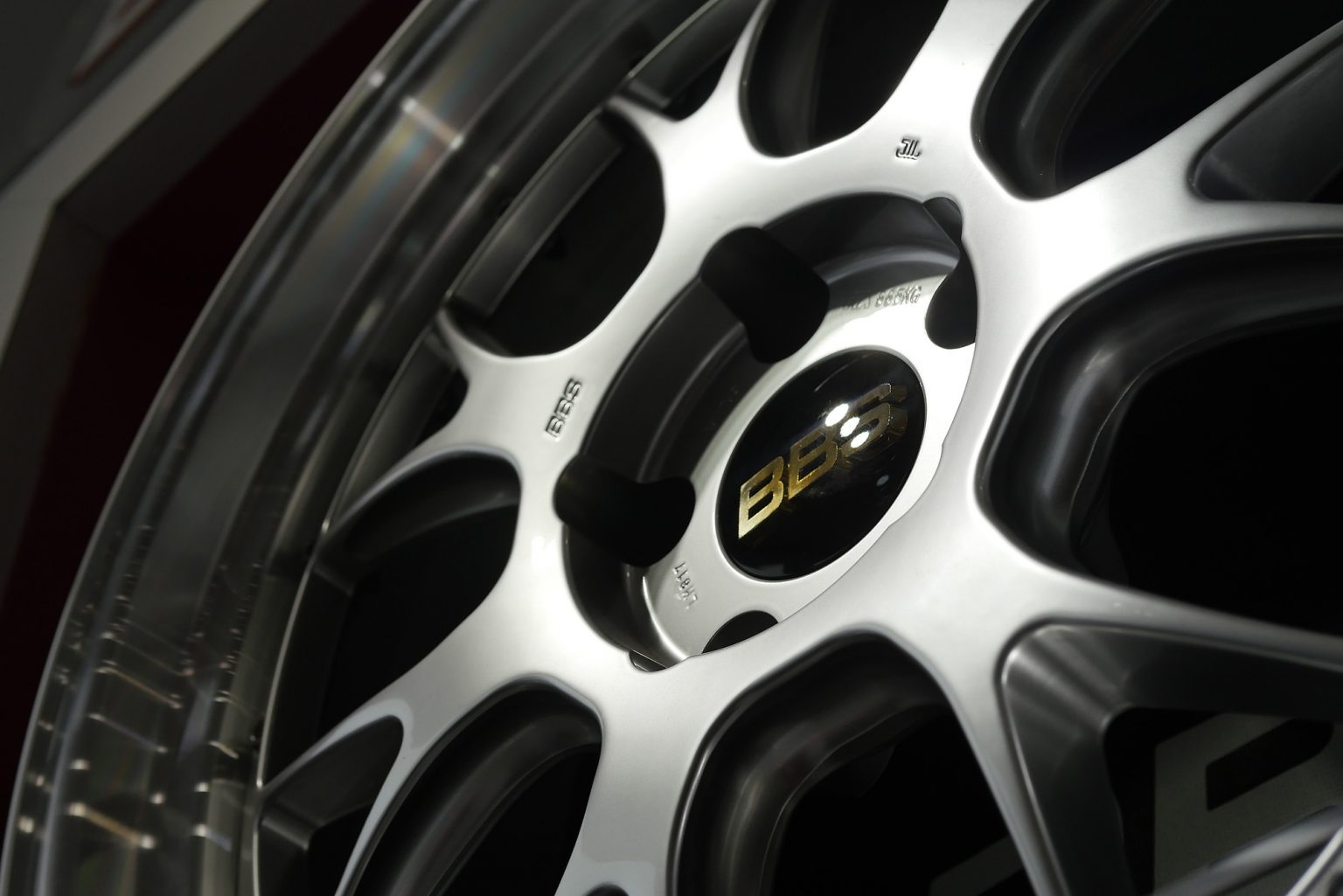 Studie 東京のBBSコーナーにドーンとディスプレイ中の9本を紹介ッ！ | Studie[スタディ]