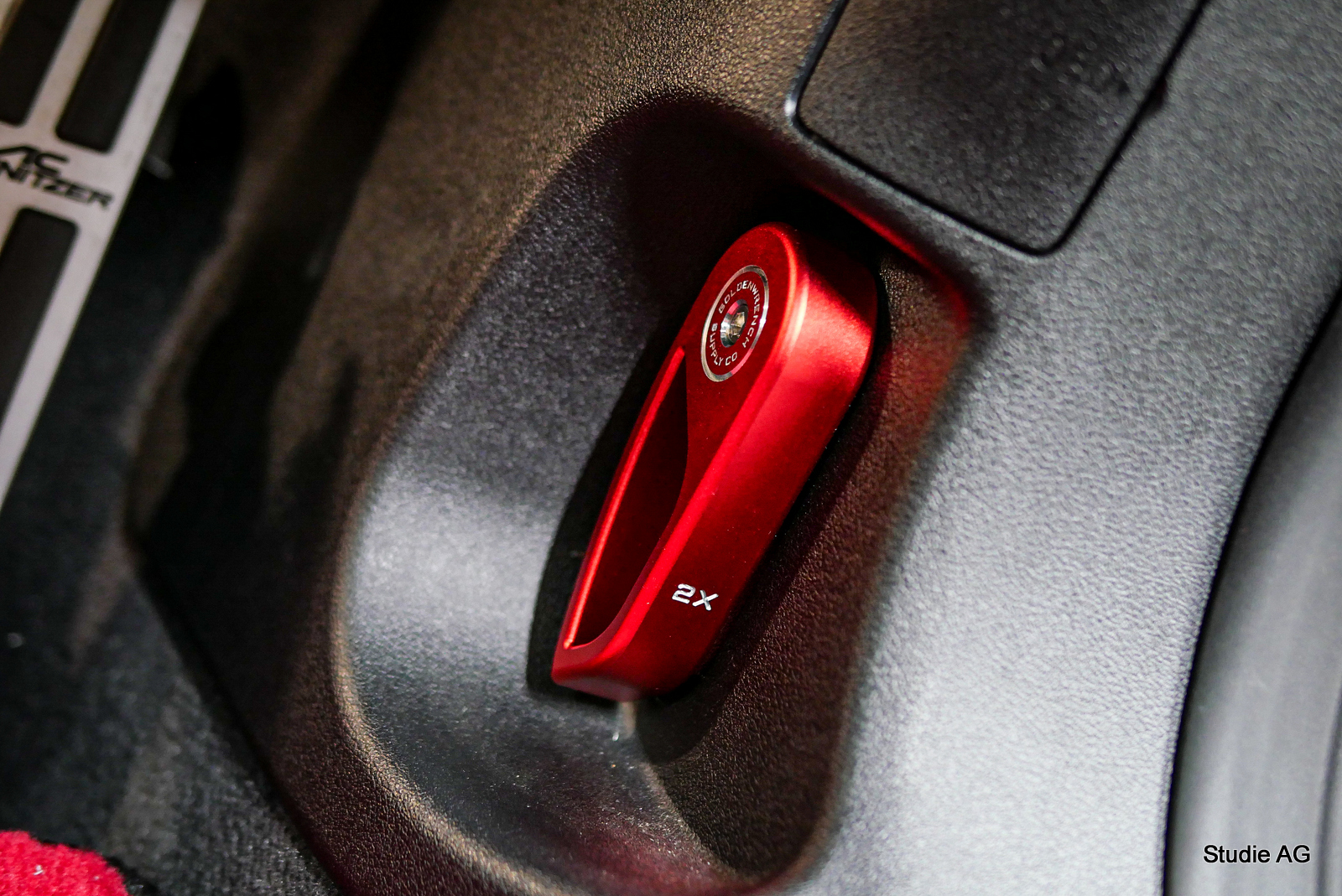 BLACKLINE Performance ビレットフードレバーハンドル | Studie[スタディ]