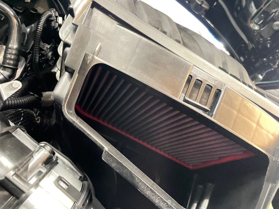 Made in ItaliaなBMCエアフィルターをBMW F44 M235iへ装着です(^_^) | Studie[スタディ]