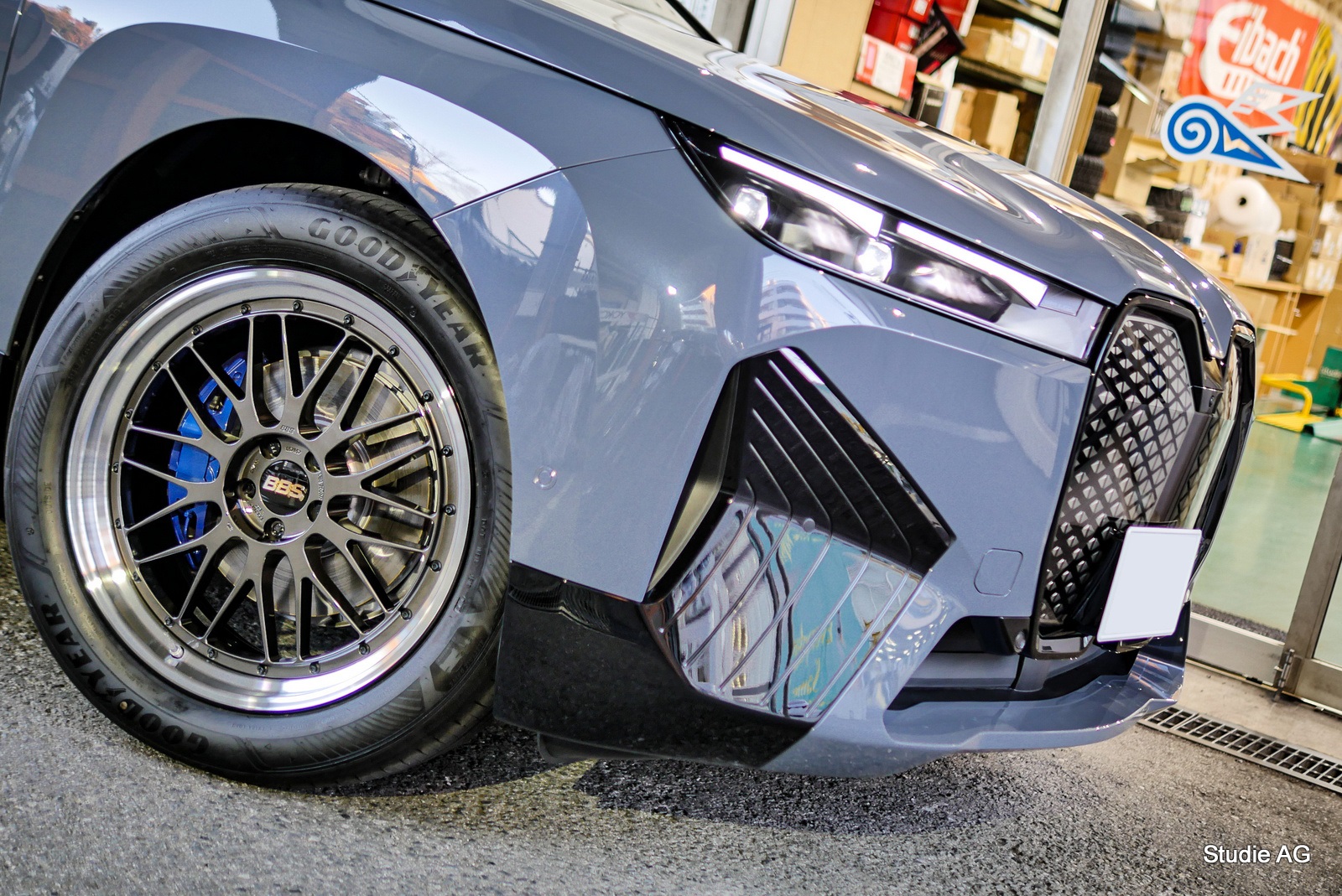 BMW iX + BBS JAPAN Forged Wheels LM！ | Studie[スタディ]