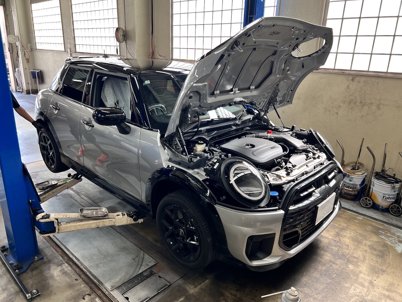 MINI F65クーパーSカスタムスタートです！Eibach＆CPMインストール！ | Studie[スタディ]