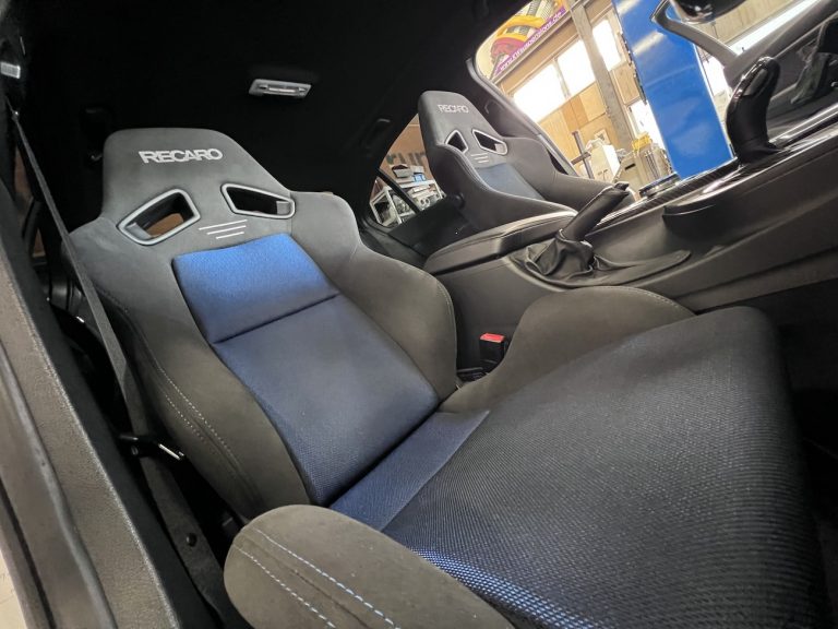 体を預けるならRECARO！BMW と駆け抜けるなら間違いなくRECAROですッ！ | Studie[スタディ]