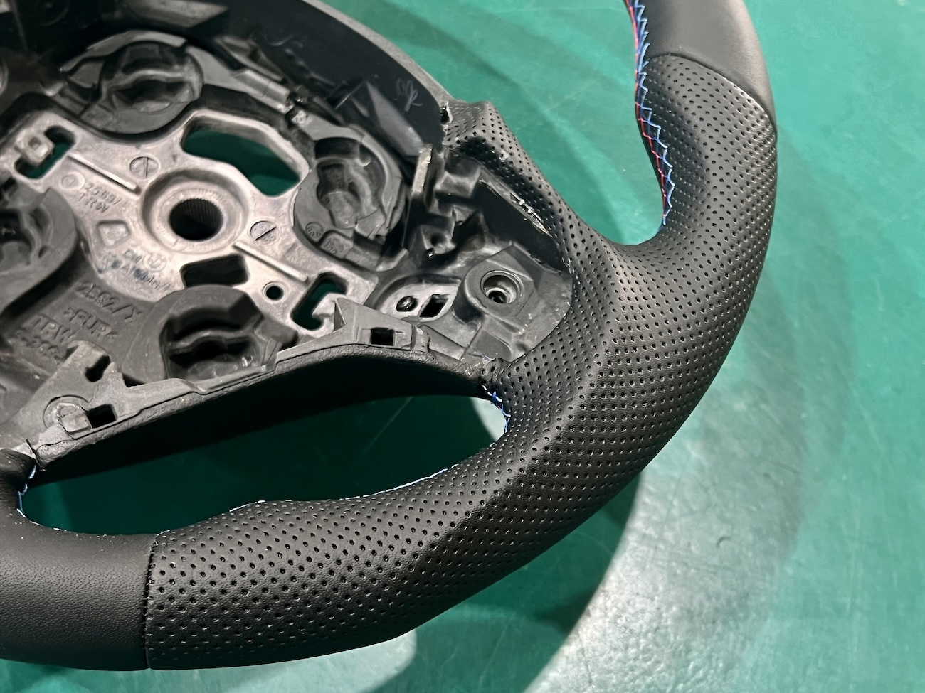 BMWインテリア、シートはRECARO、ステアリングはVERSPIELTで決まりッ！ | Studie[スタディ]