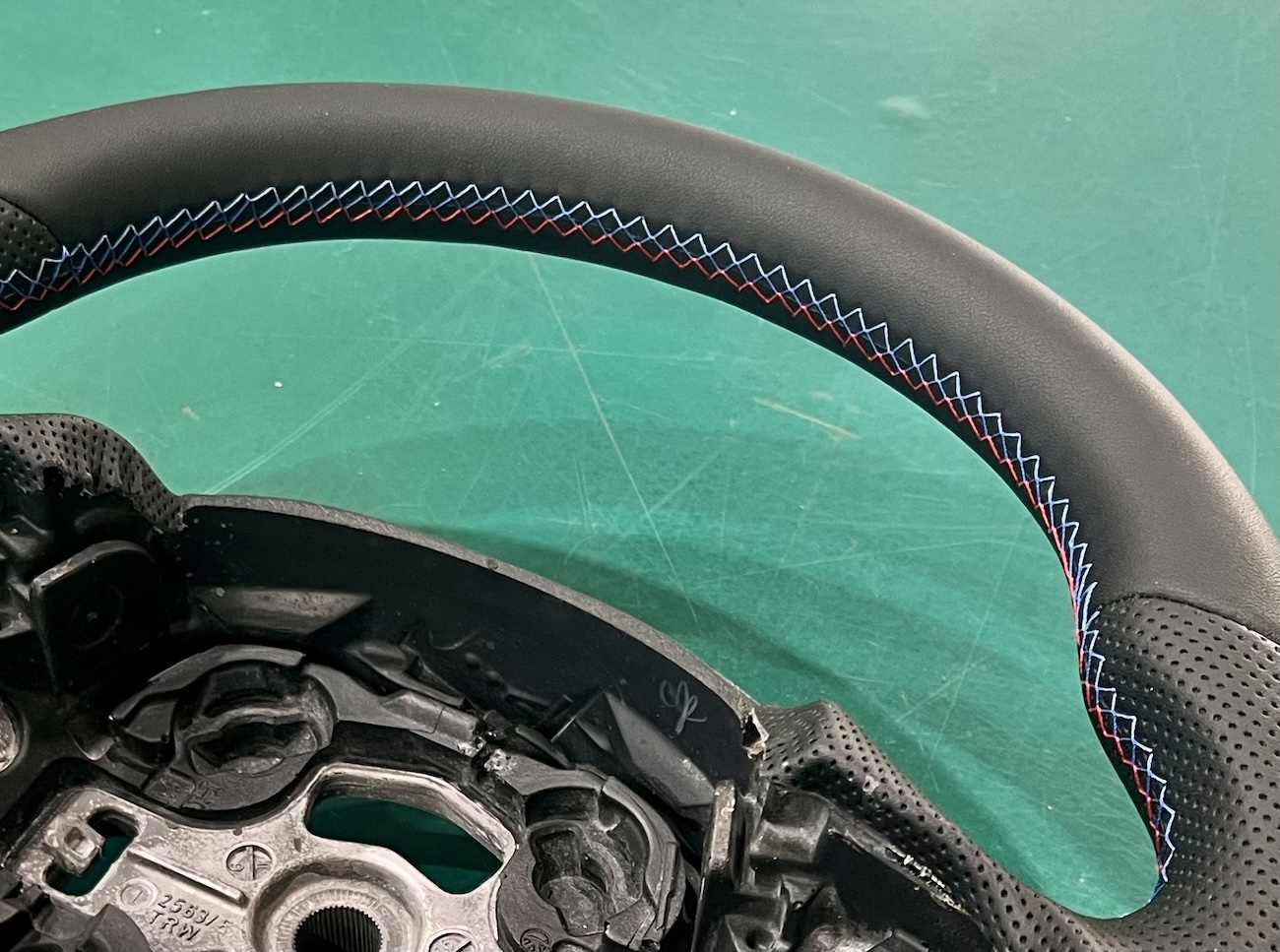 BMWインテリア、シートはRECARO、ステアリングはVERSPIELTで決まりッ！ | Studie[スタディ]