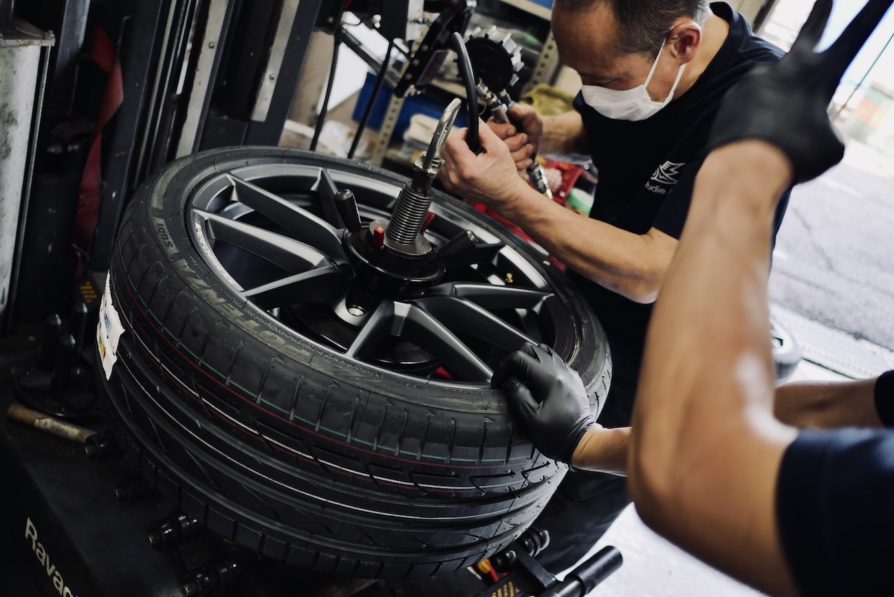 BMW純正ホイールも扱ってますよ！ ライトアロイホイールYスポーク898M 19inch | Studie[スタディ]