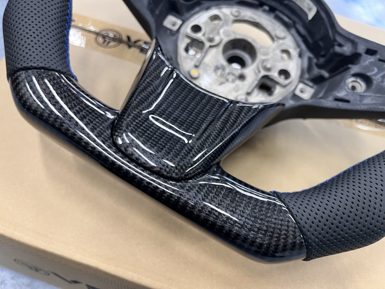 何かと話題なVERSPIELTステアリングッ！E89Z4に装着です！ | Studie[スタディ]