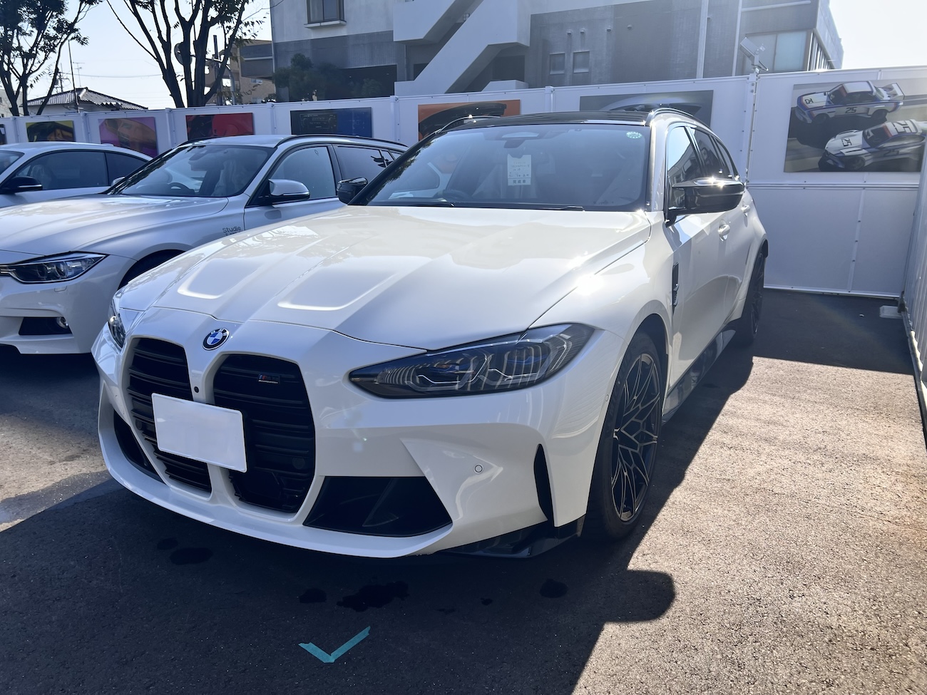 祝ご納車ッ！BMW G81ツーリング新車ご納車させて頂きました。M様ありがとうございます。 | Studie[スタディ]